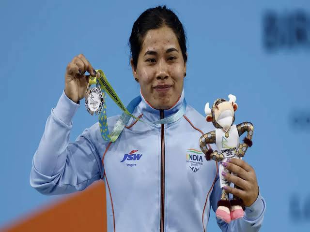 CWG 2022: Bindyarani Devi Wins Silver In Women's 55kg Weightlifting ...